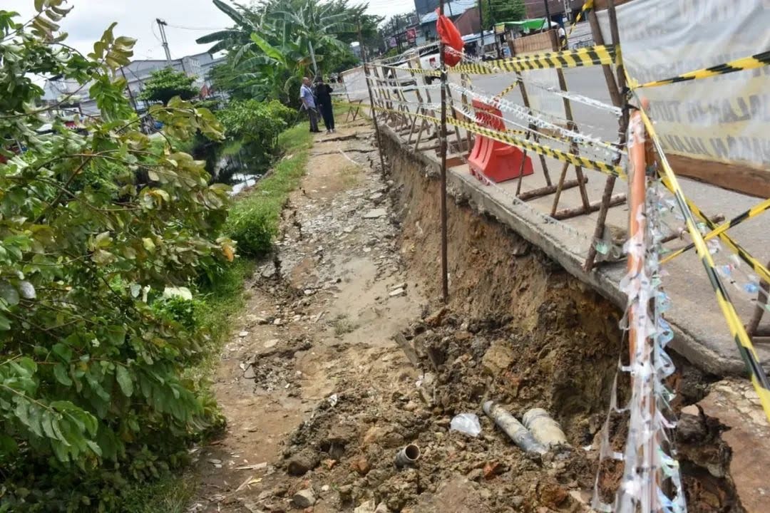 Antisipasi Longsor Meluas, Pemkab Kubu Raya Prioritaskan Penanganan ...